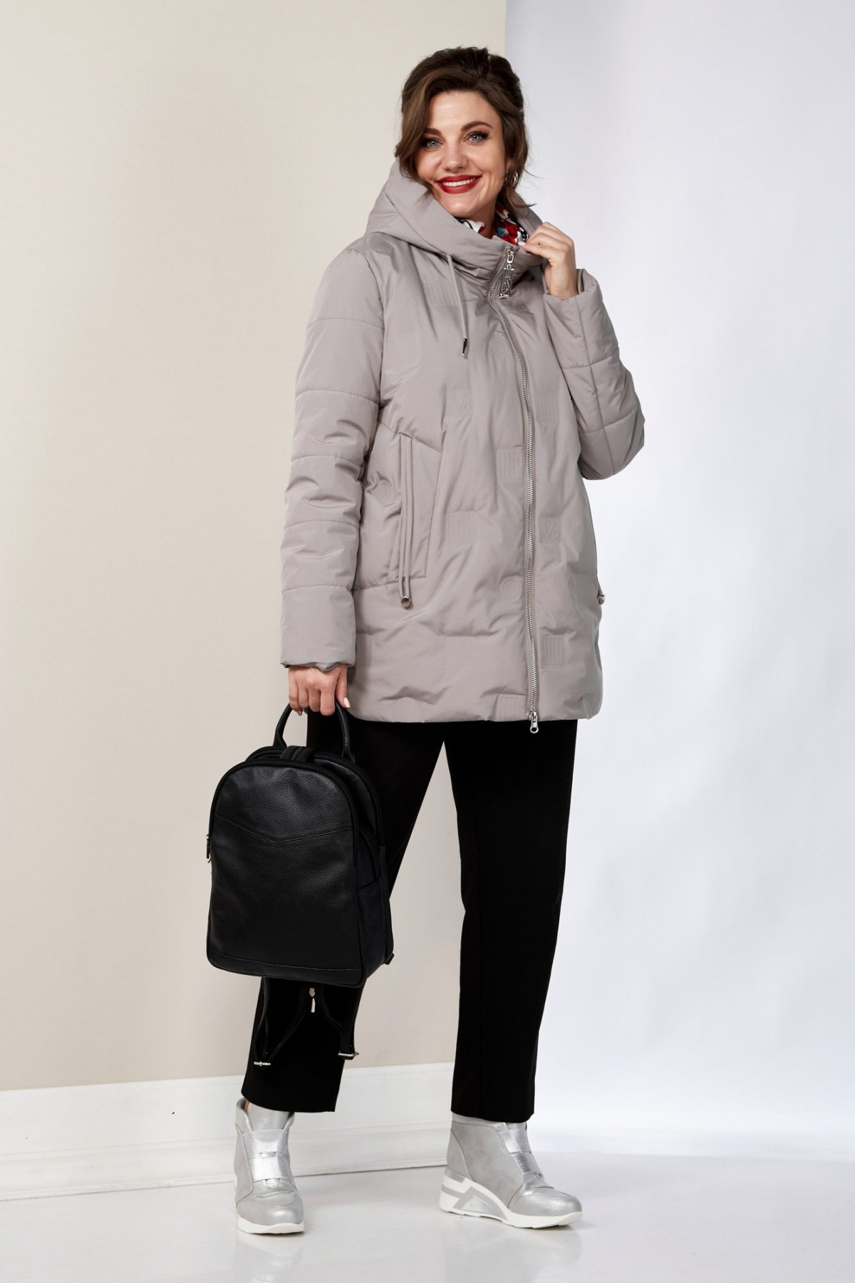 Shetti 2140 бежево-серый | Куртка Shetti купить за 10877₽