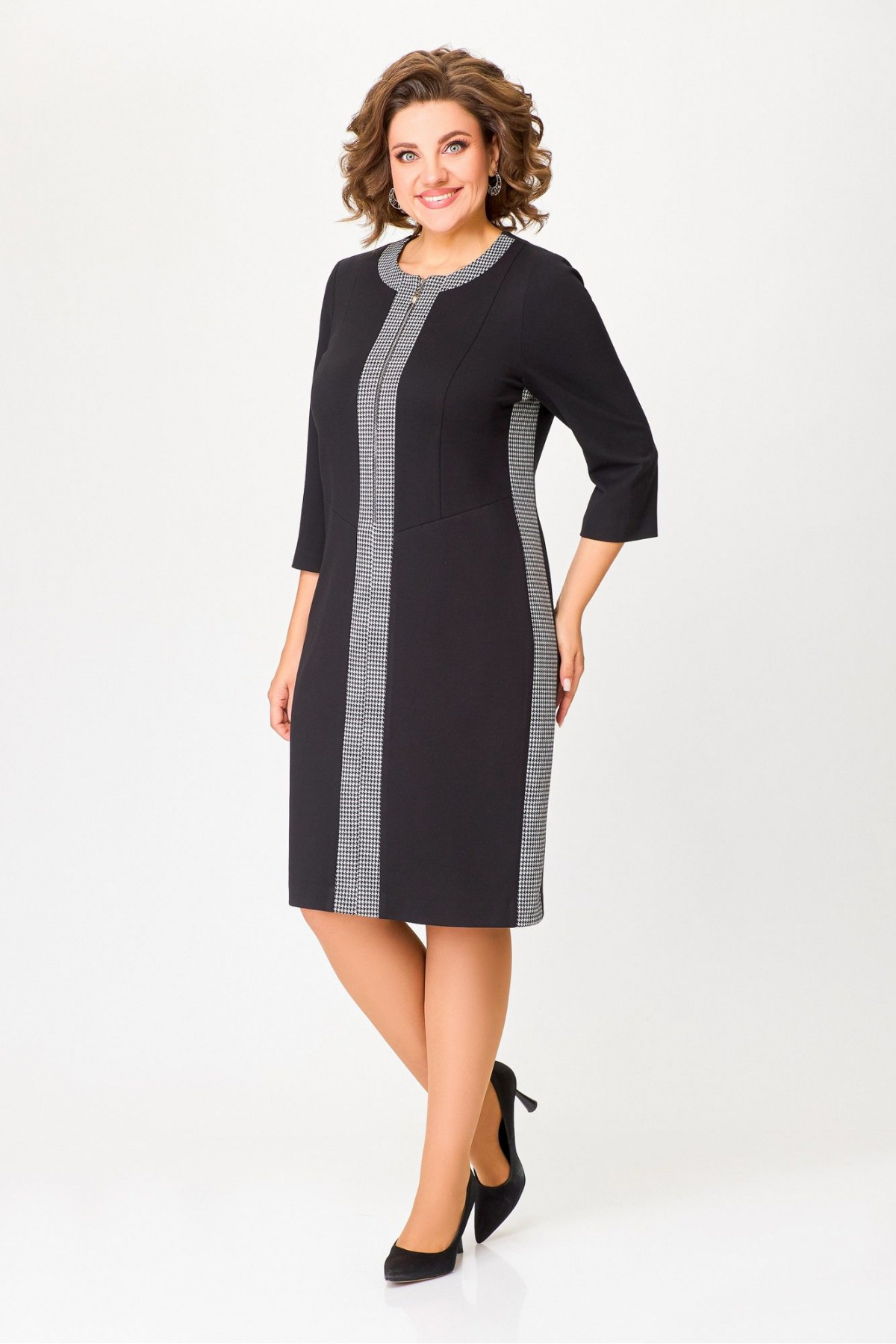 Платье из трикотажа с молнией и вставками демисезон черное Swallow 773 черный+черно-белая ...