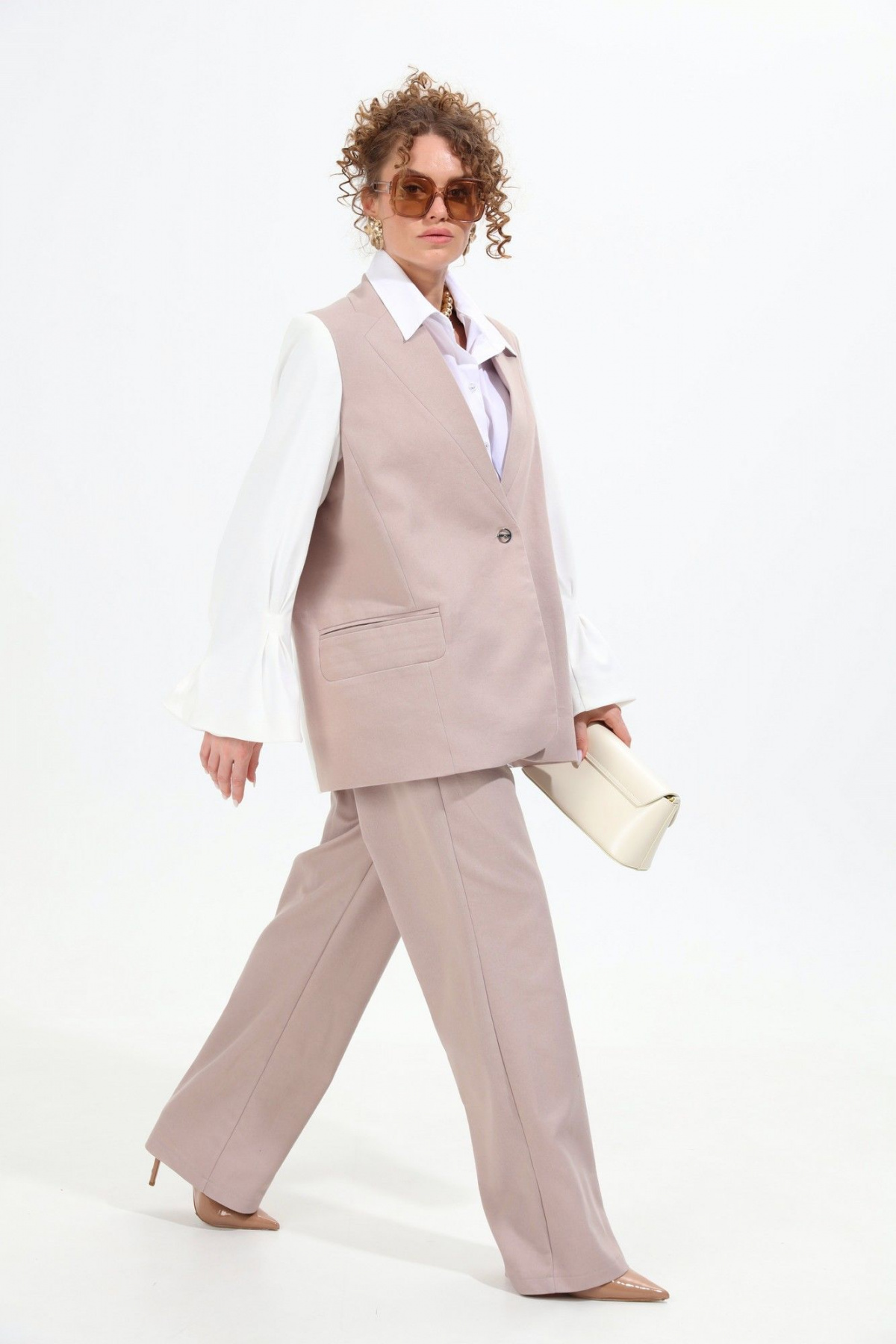 NikVa 950-4 молоко_песок | Женский костюм NikVa купить за 14878₽