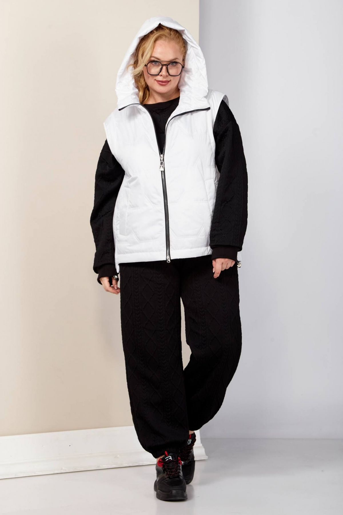 Shetti 2189 белый | Жилет Shetti купить за 5739₽